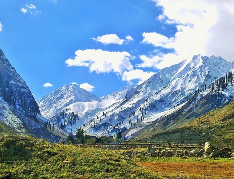 Naran : Places To Visit In Naran - TravelTute