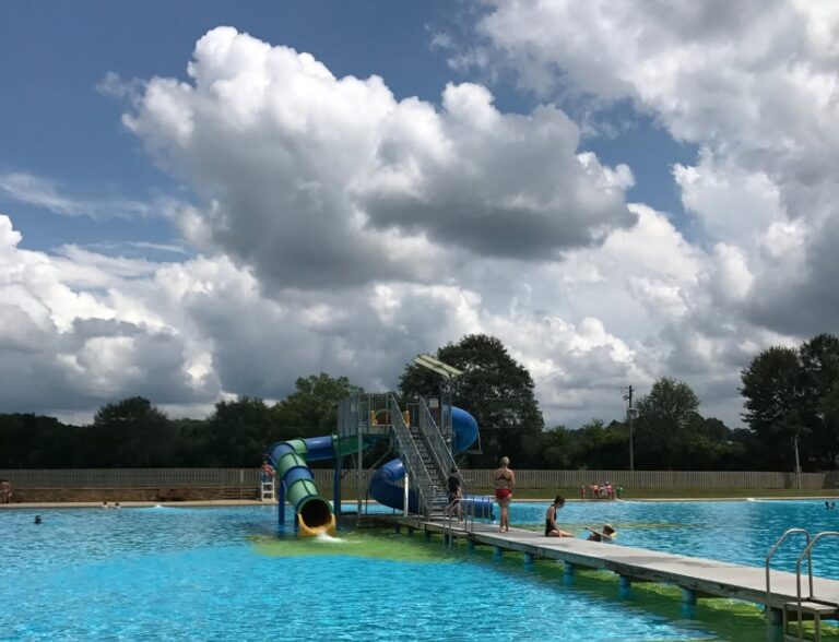 Spring Valley Beach Park: Fun Places to go in Huntsville Alabama